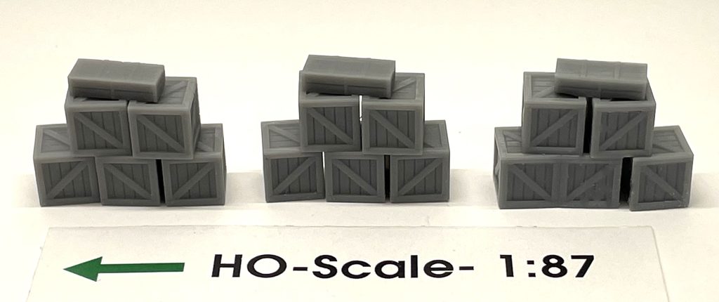 HO-Scale Stack of 5 3′ Cube Crates and 1 3′ x 5′ Crate, Type 2 ...